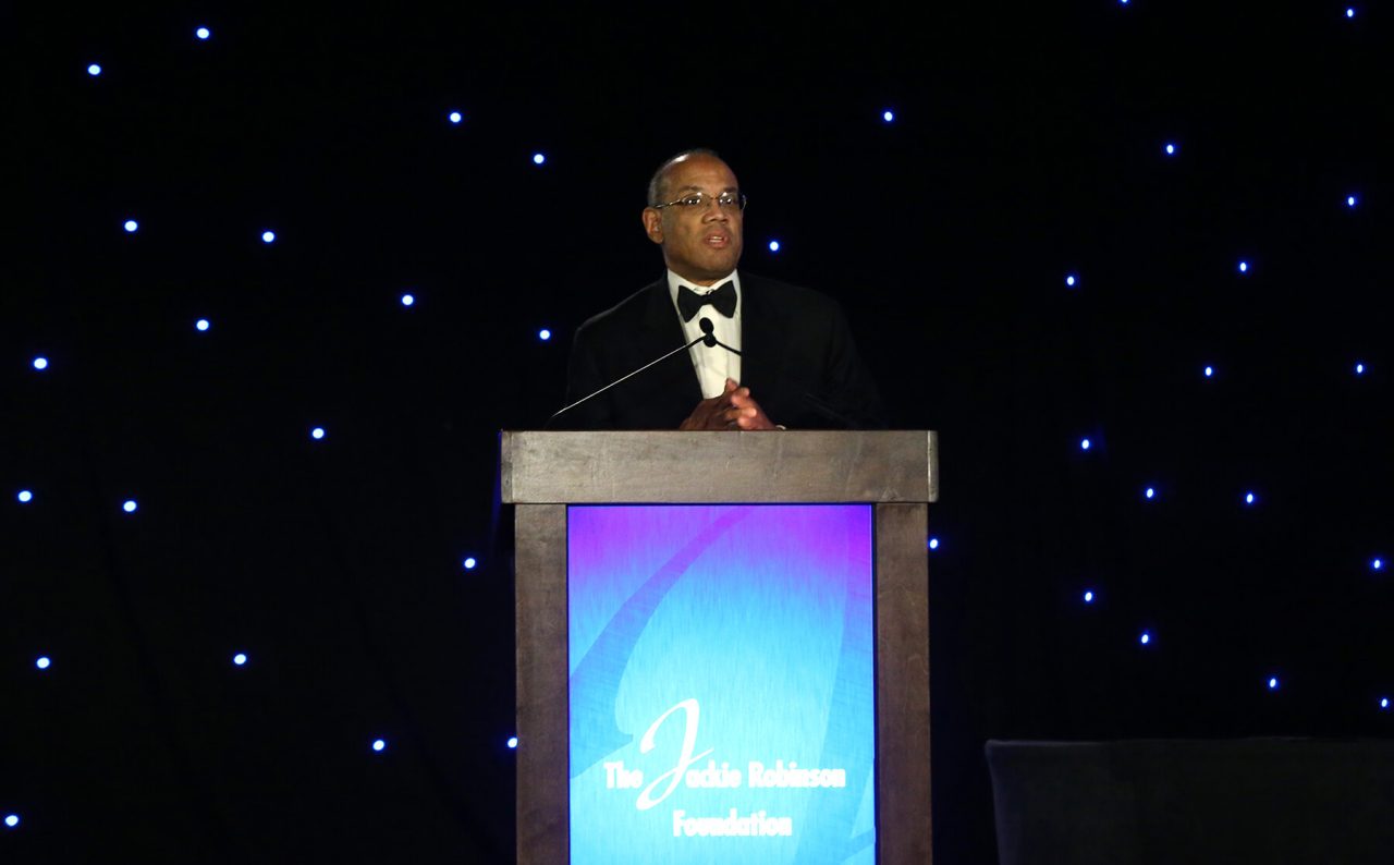 Manfred, Jr., M.Carter & more to be honored at ROBIE Awards